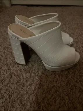 Dolls Kill | Shoes | White High Block Heel Mule | Poshmark
